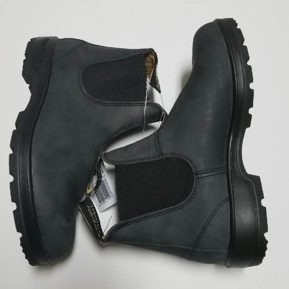 Blundstone | Shoes | New Blundstone 587 Rustic Black Chelsea Boots ...